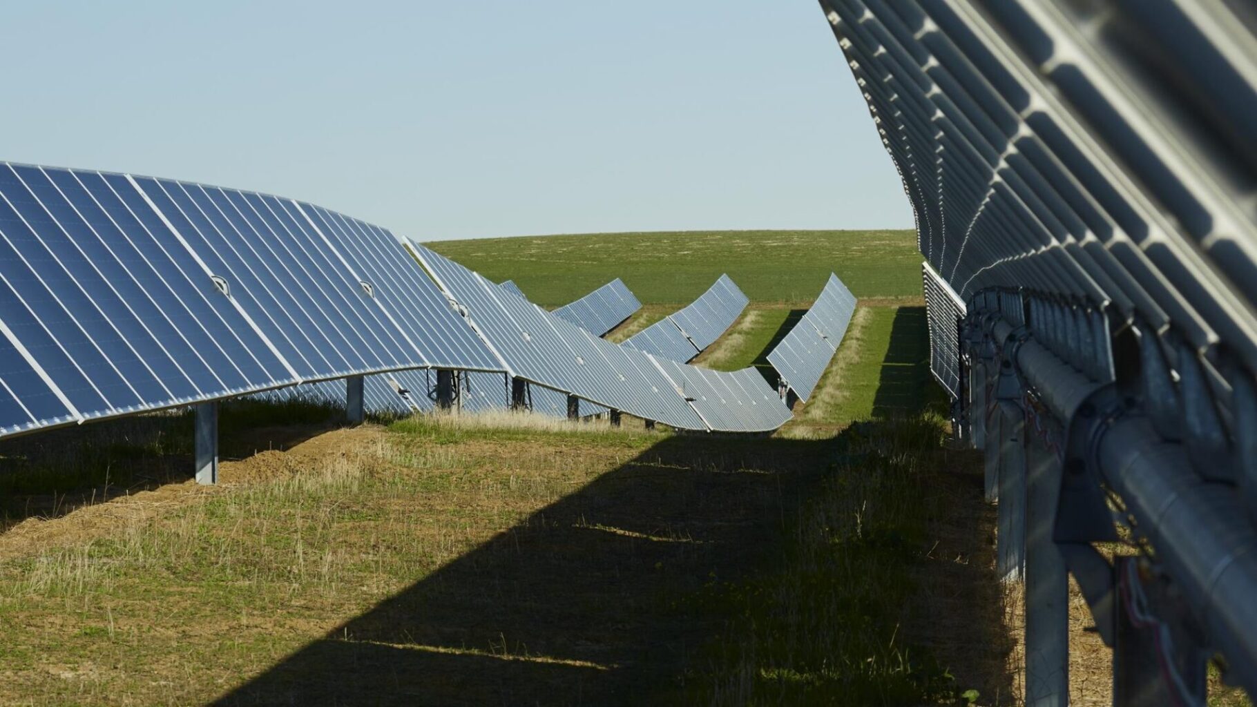 Nextracker Unveils NX Horizon-XTR Terrain-Following Solar Tracker for ...